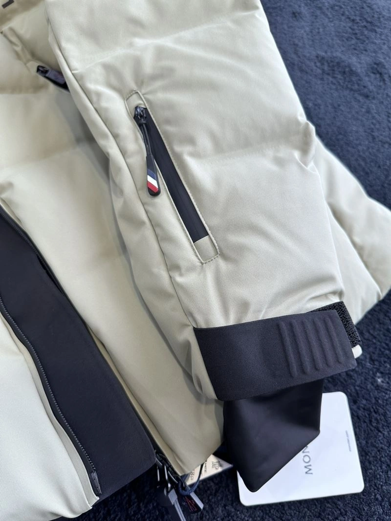 Low-cost Moncler Down Jackets