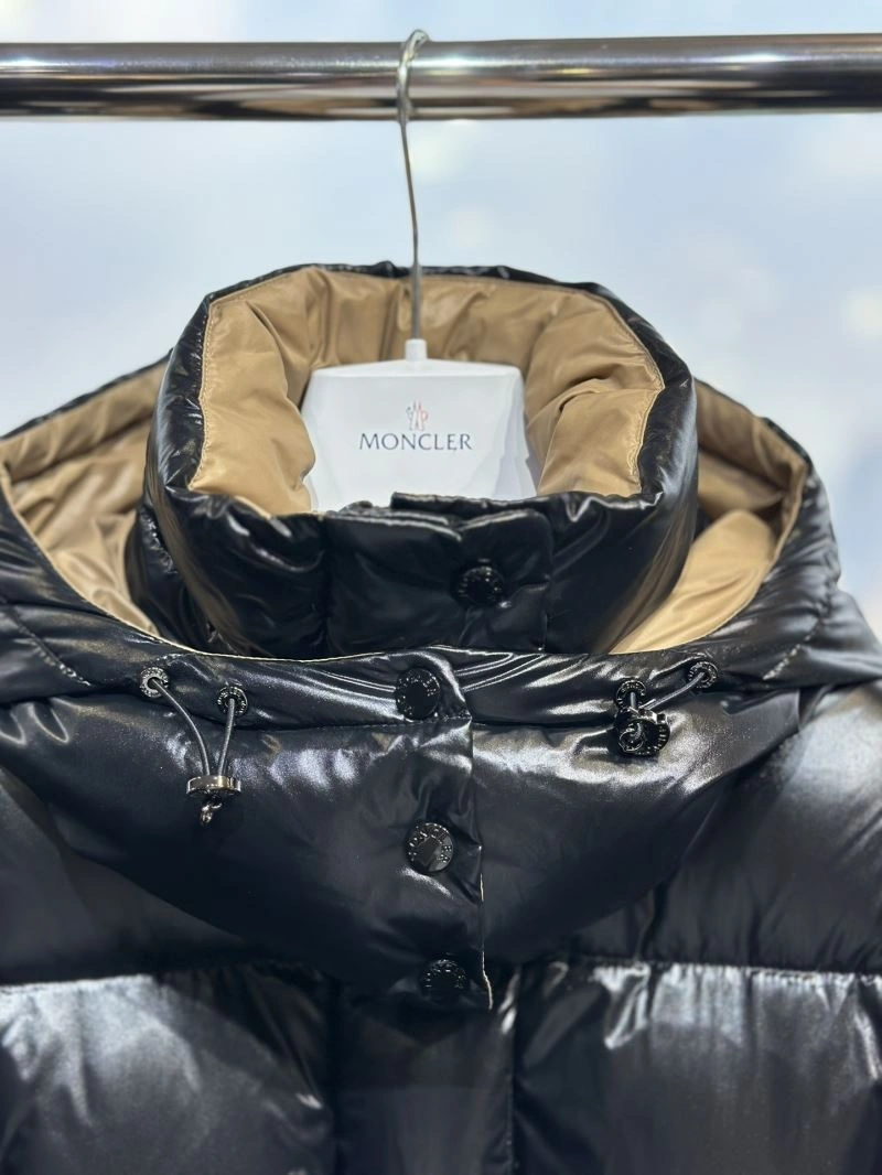 Exact replica Moncler Down Jackets