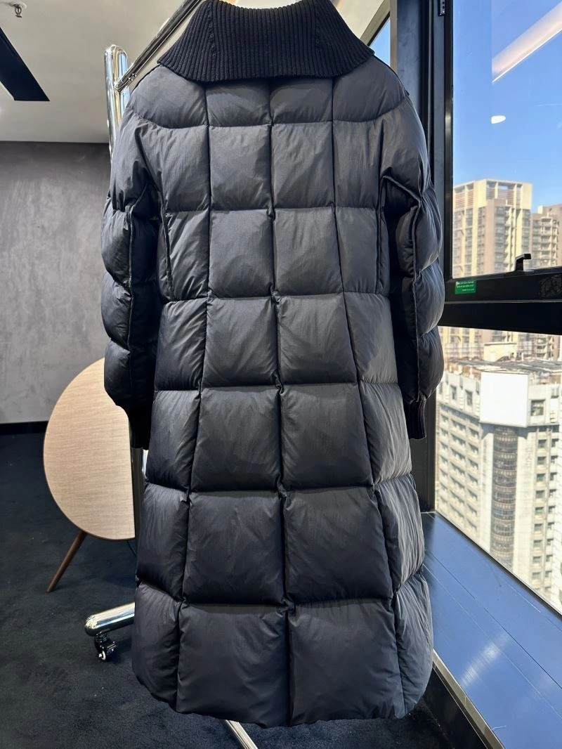 Exact replica Moncler Down Jackets