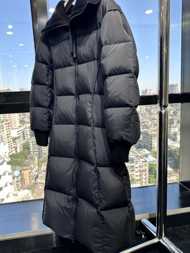 Exact replica Moncler Down Jackets