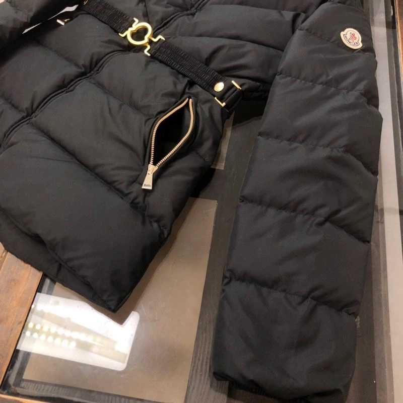 Low-cost Moncler Down Jackets