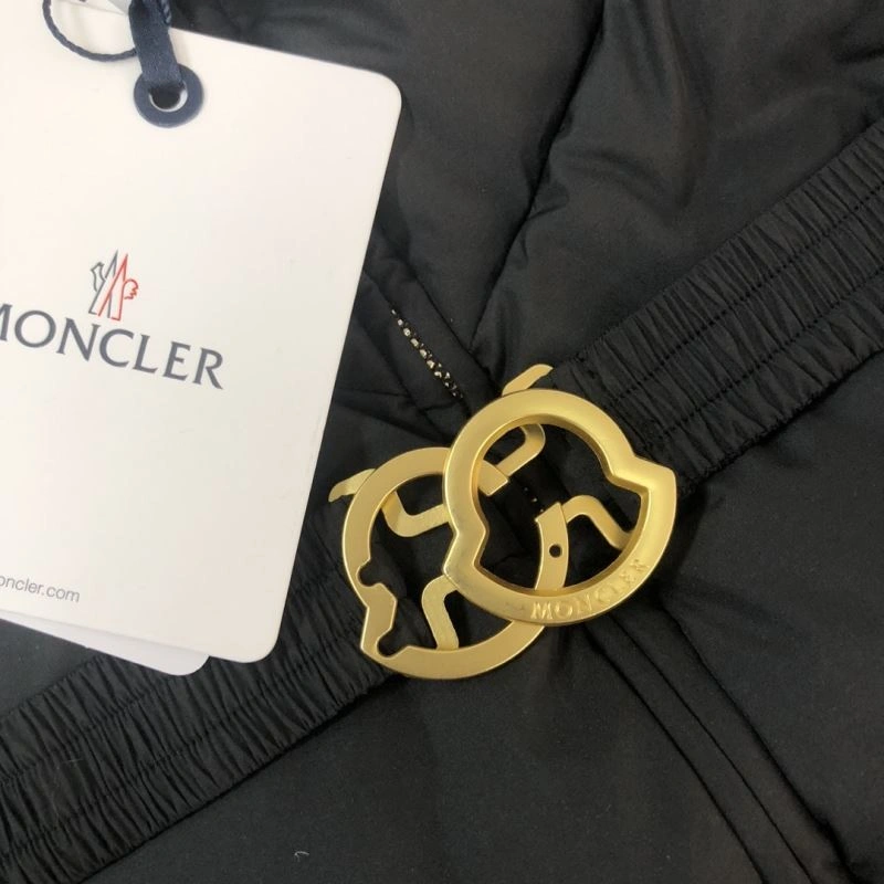 Low-cost Moncler Down Jackets