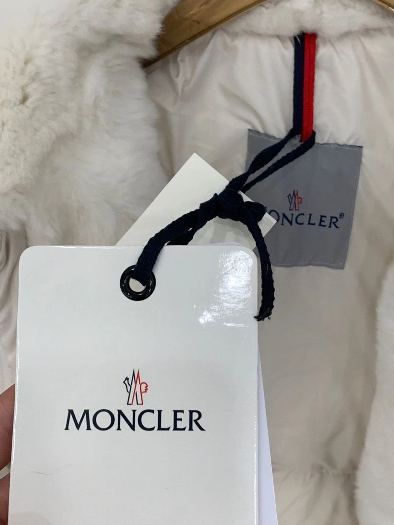 Inexpensive Moncler Down Jackets