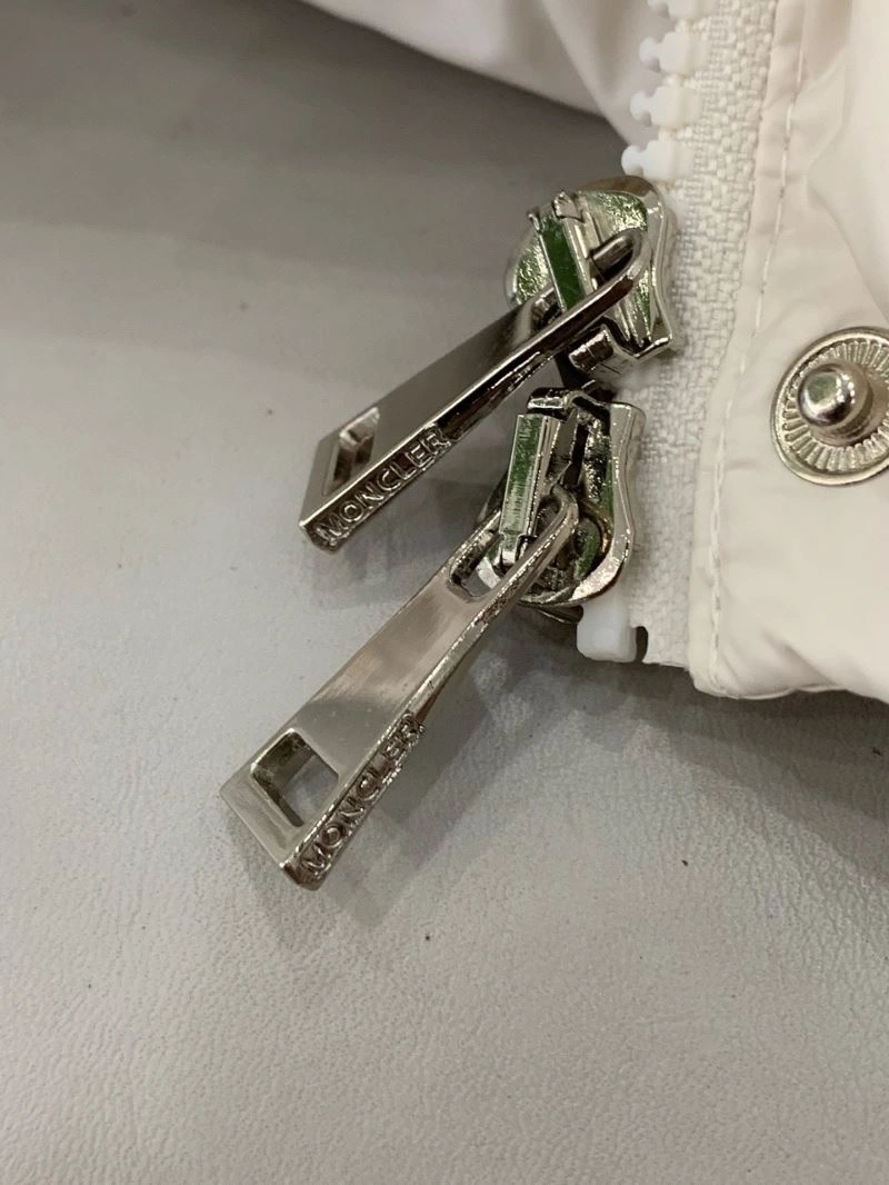 Inexpensive Moncler Down Jackets