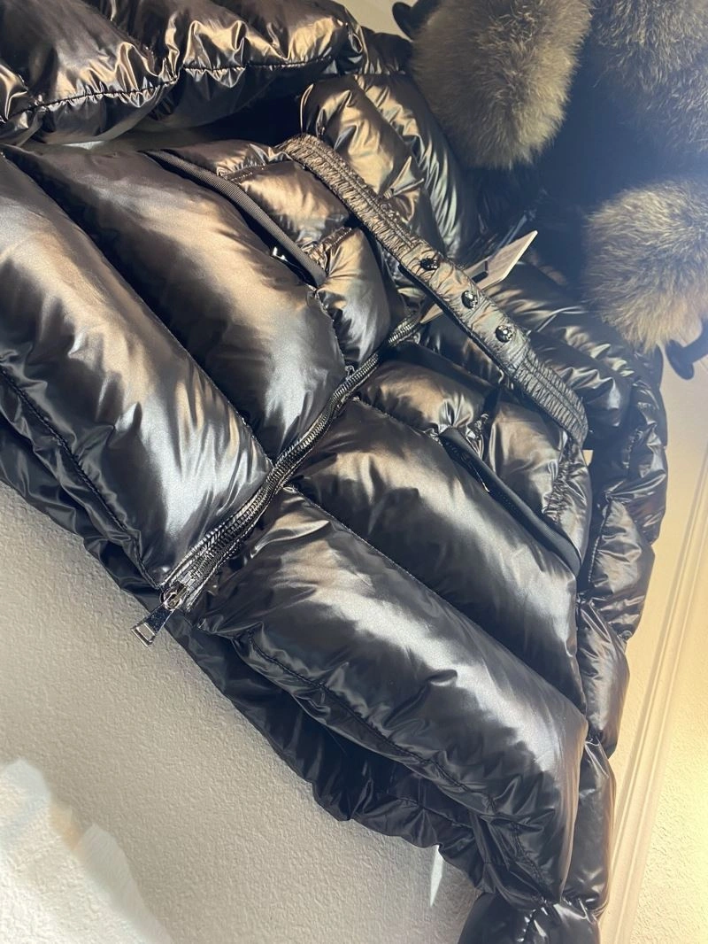 Accurate model Moncler Down Jackets