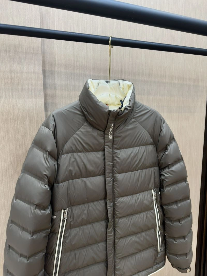 Accurate model Moncler Down Jackets