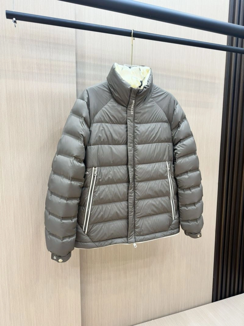 Accurate model Moncler Down Jackets