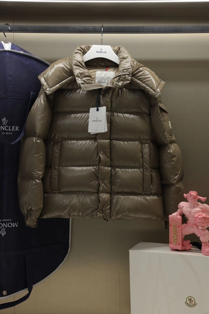 High accuracy Moncler Down Jackets
