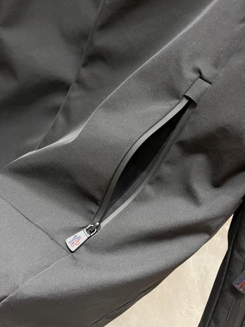 Low-cost Moncler Down Jackets