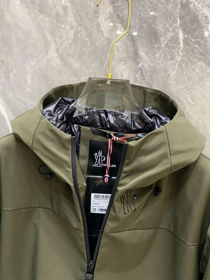 Accurate model Moncler Down Jackets