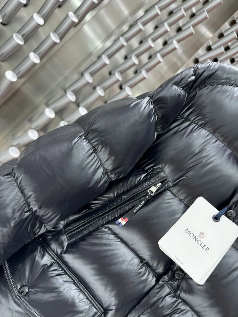 Low-cost Moncler Down Jackets