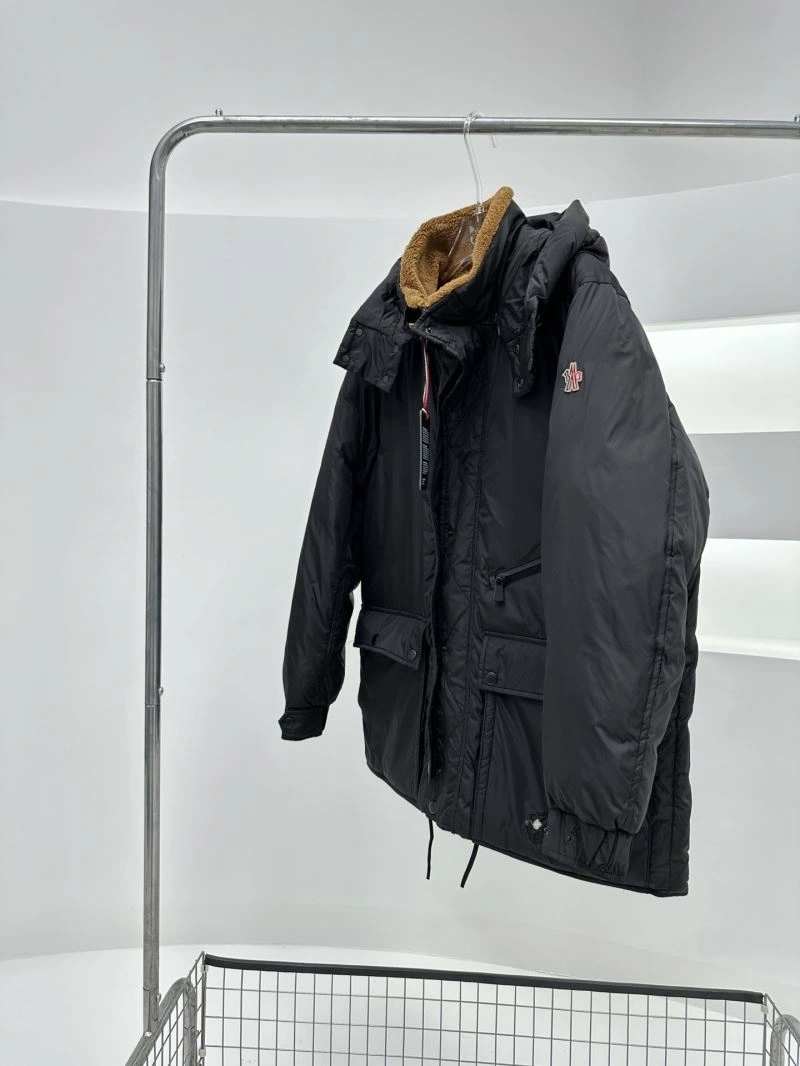 Accurate model Moncler Down Jackets