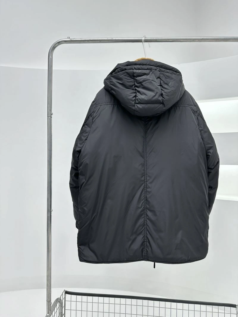 Accurate model Moncler Down Jackets