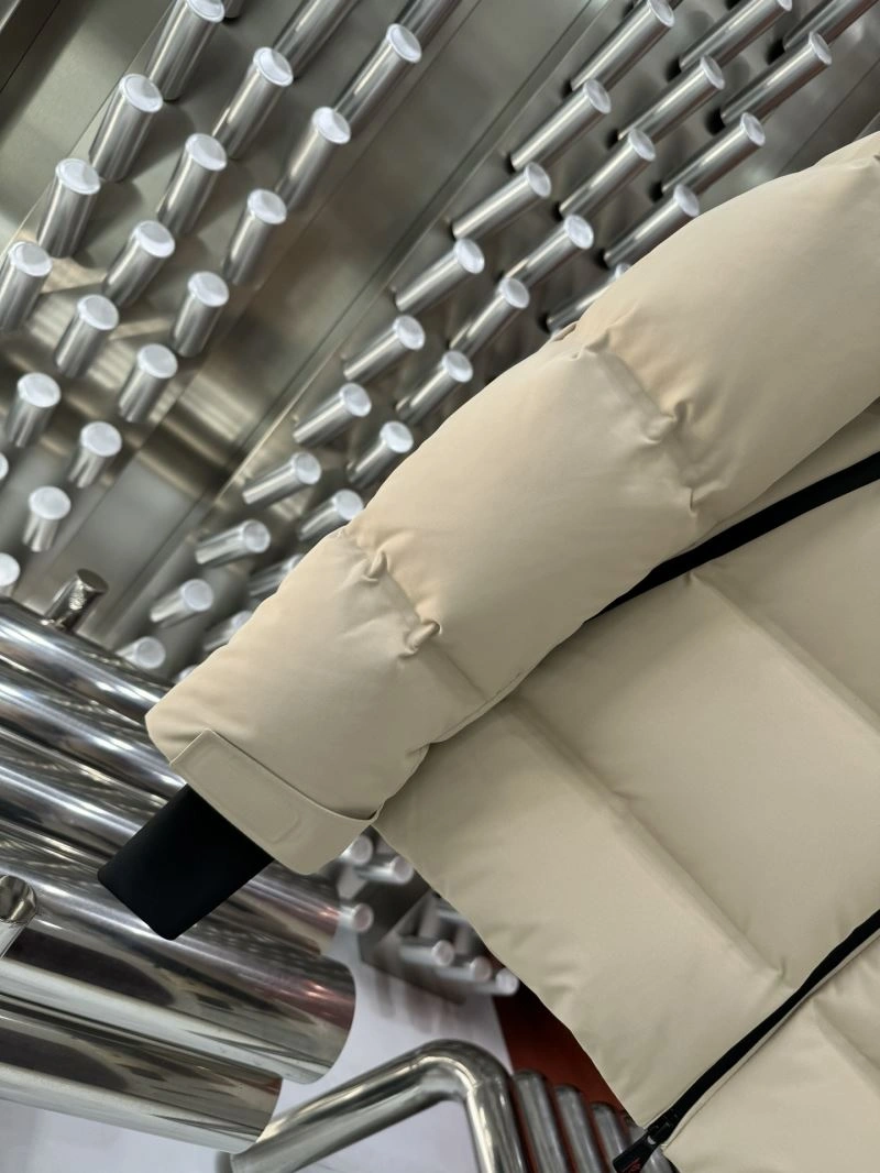 Low-cost Moncler Down Jackets