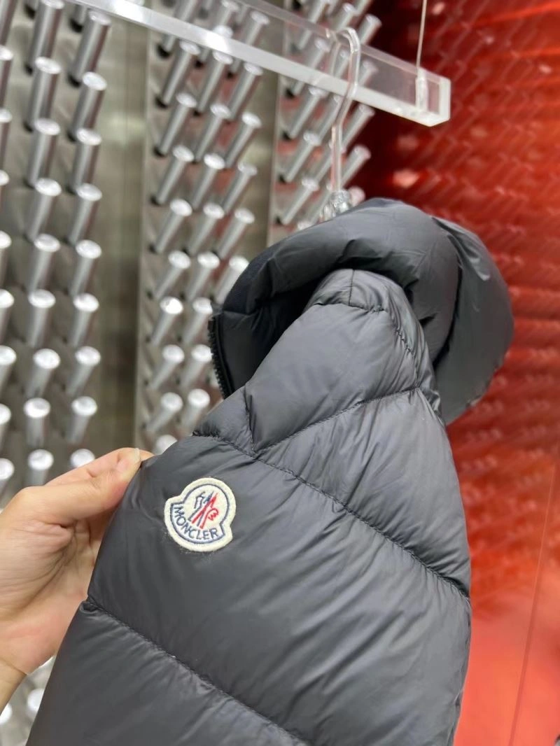 Inexpensive Moncler Down Jackets