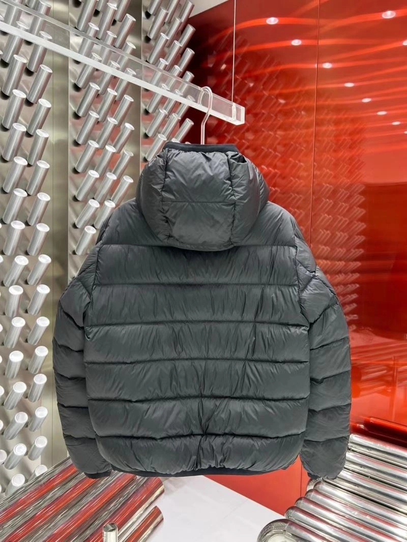 Inexpensive Moncler Down Jackets