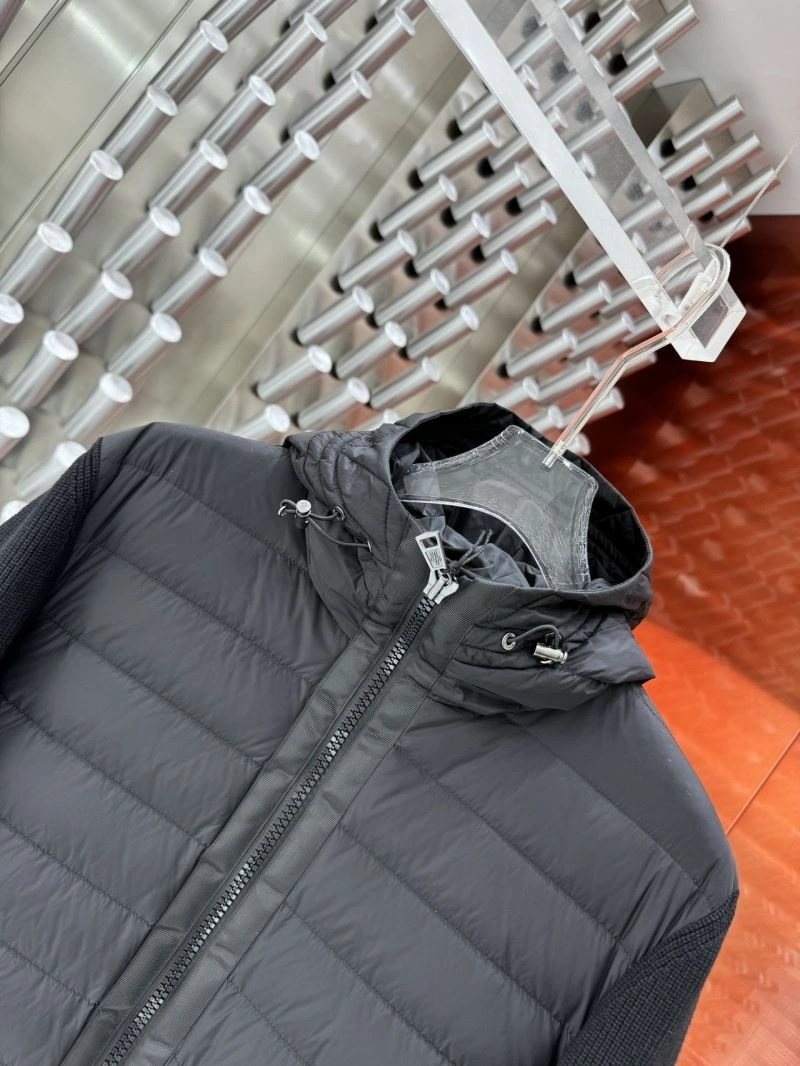 Inexpensive Moncler Down Jackets