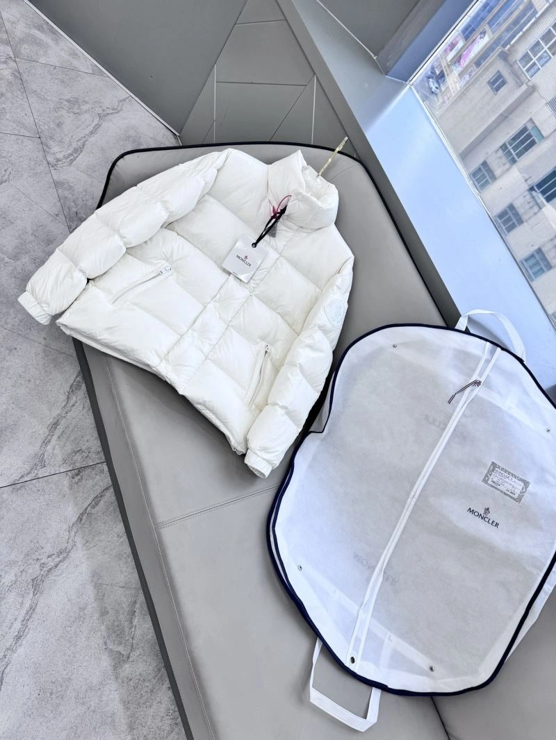Low-cost Moncler Down Jackets