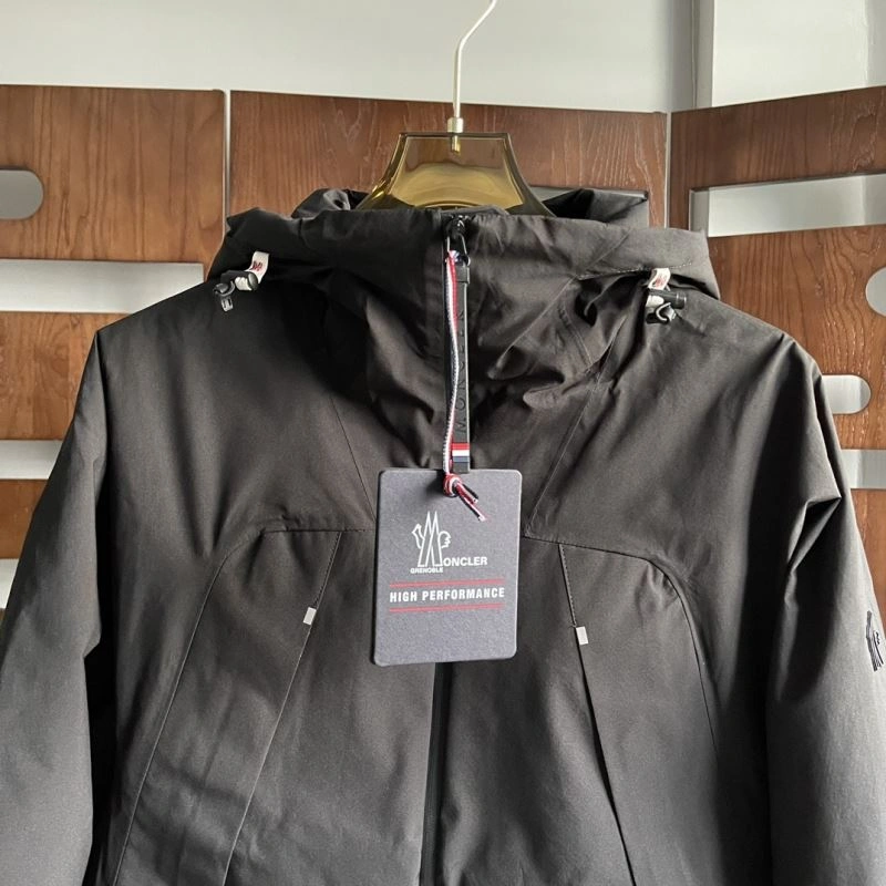Accurate model Moncler Down Jackets