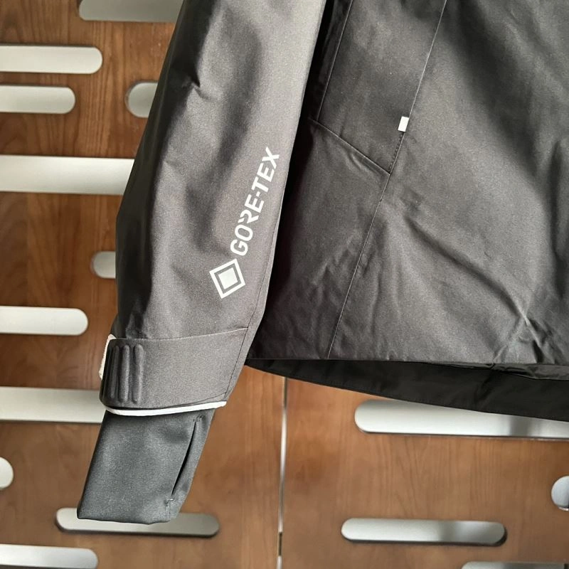 Accurate model Moncler Down Jackets