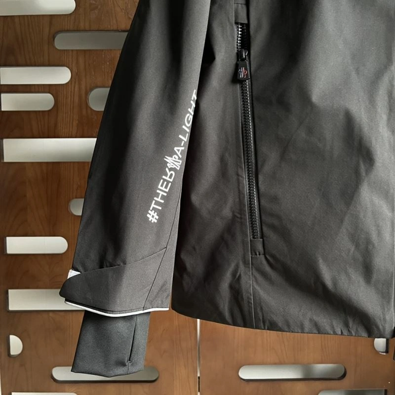 Low-cost Moncler Down Jackets
