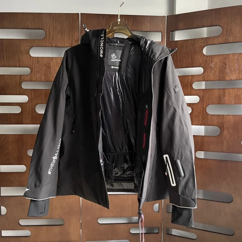 Low-cost Moncler Down Jackets