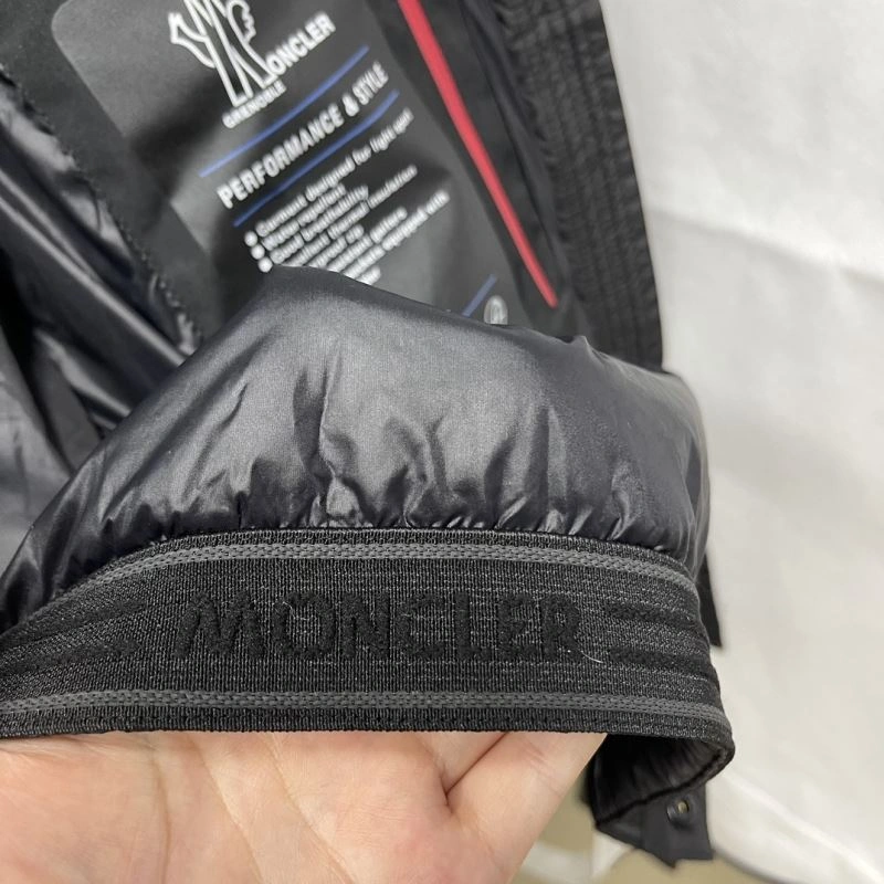 Accurate model Moncler Down Jackets