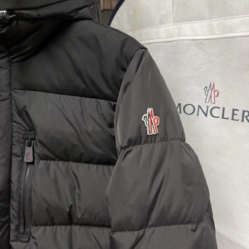 Accurate model Moncler Down Jackets