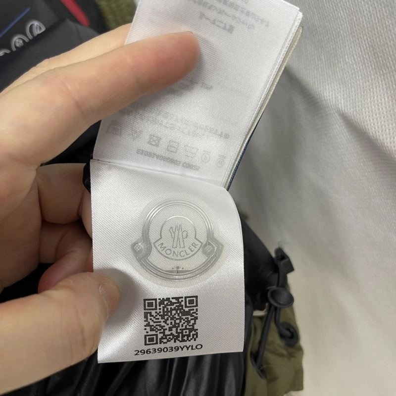 Low-cost Moncler Down Jackets