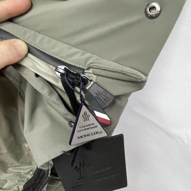 Exact replica Moncler Down Jackets