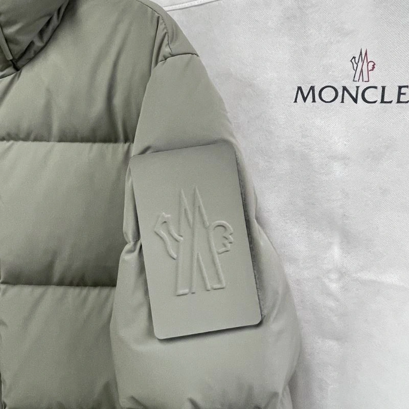 Exact replica Moncler Down Jackets