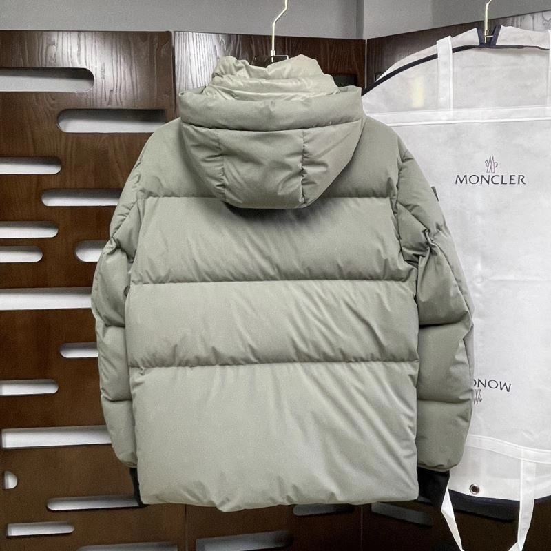 Exact replica Moncler Down Jackets