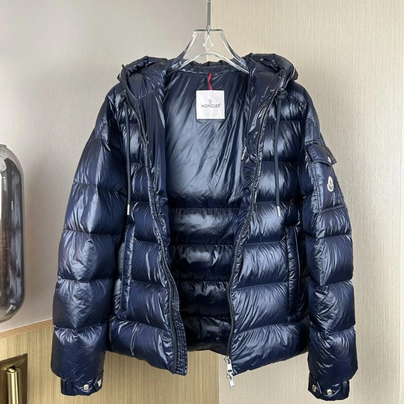 Accurate model Moncler Down Jackets