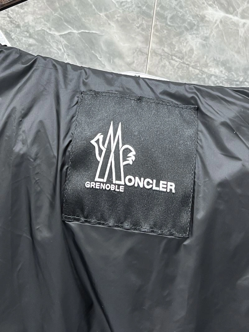 Top mirror Moncler Down Jackets