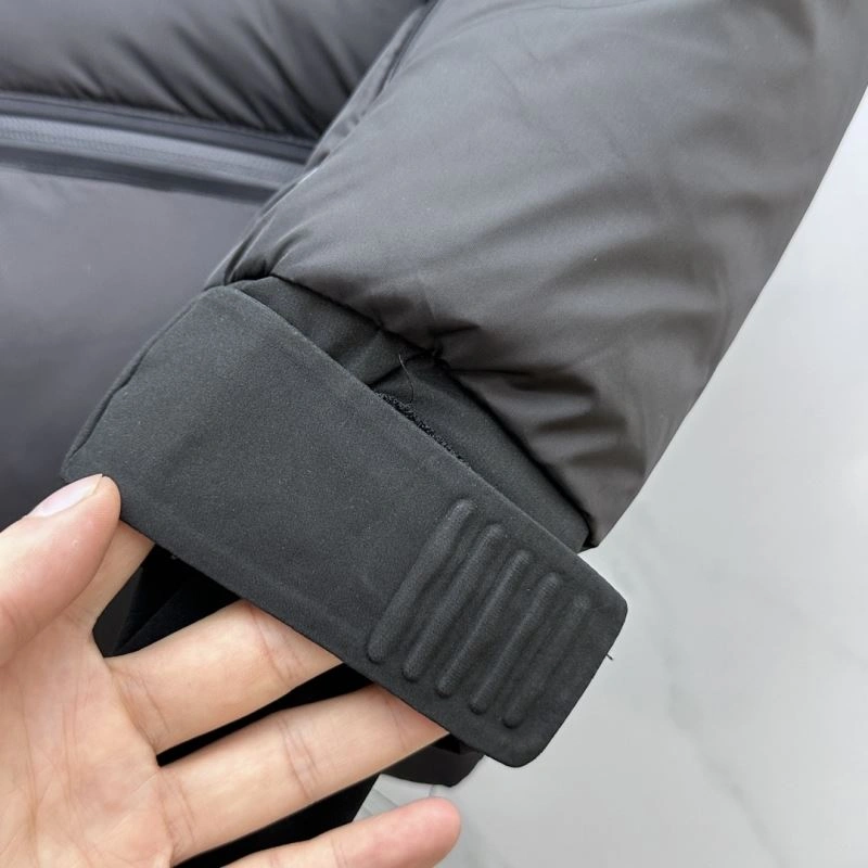 Inexpensive Moncler Down Jackets