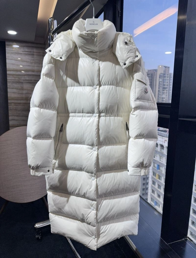 Accurate model Moncler Down Jackets