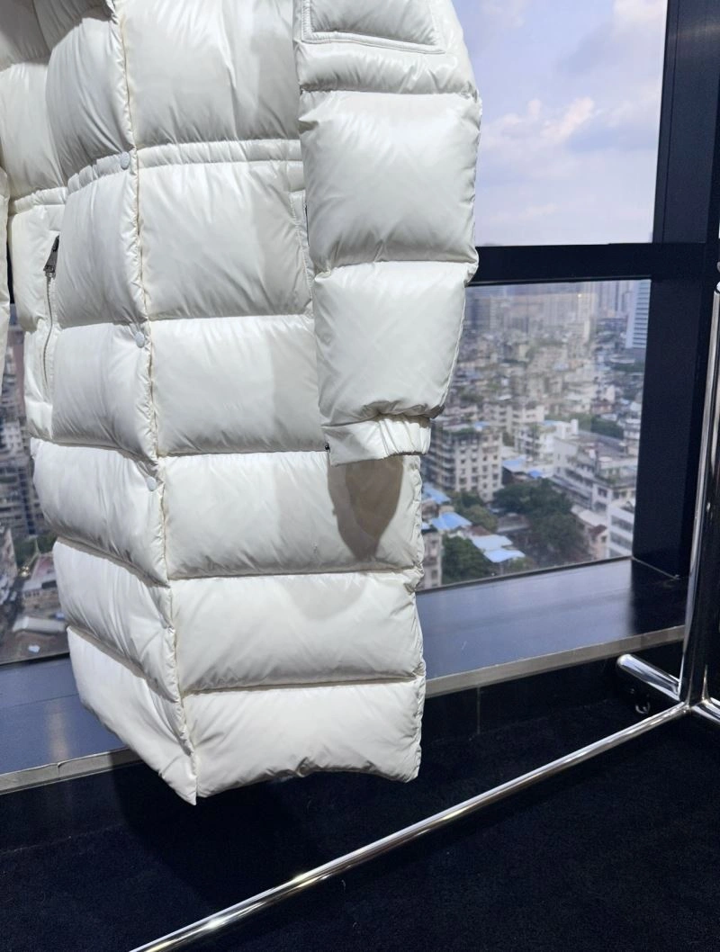 Accurate model Moncler Down Jackets