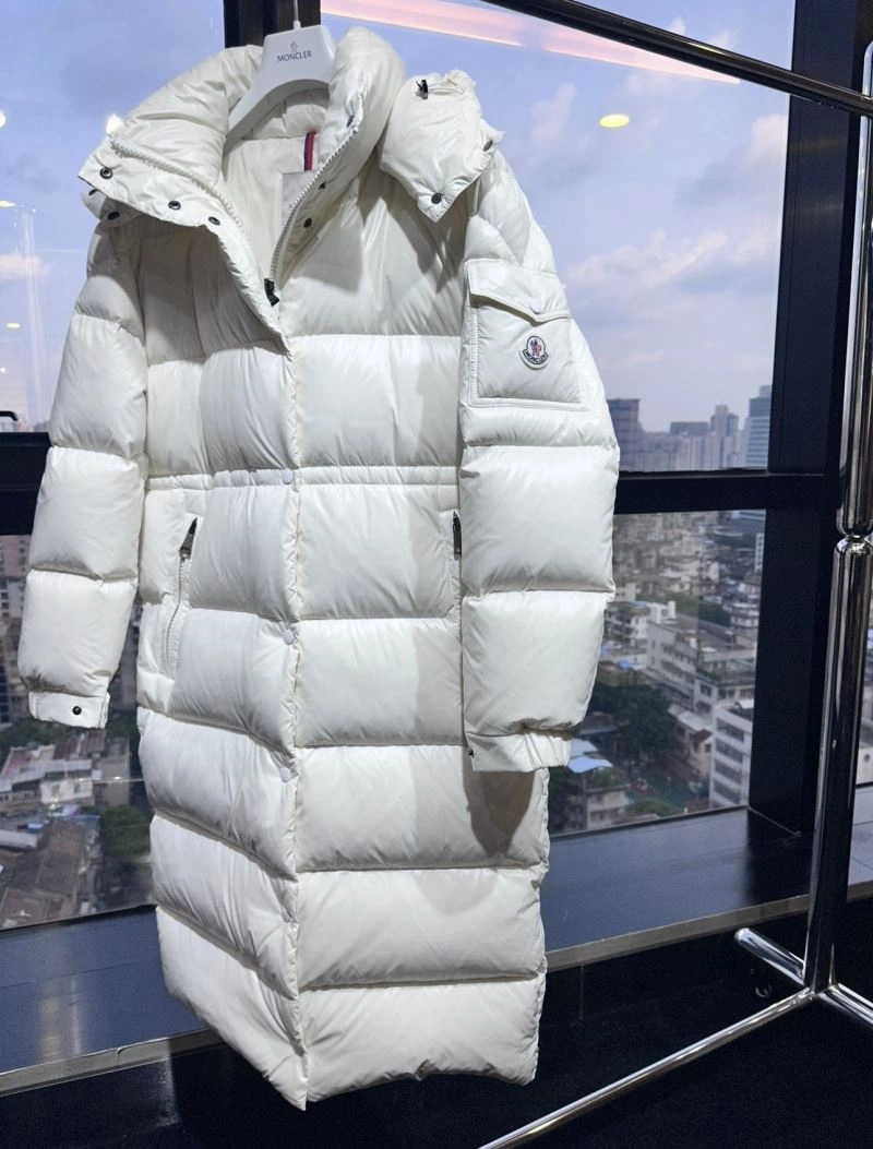 Accurate model Moncler Down Jackets