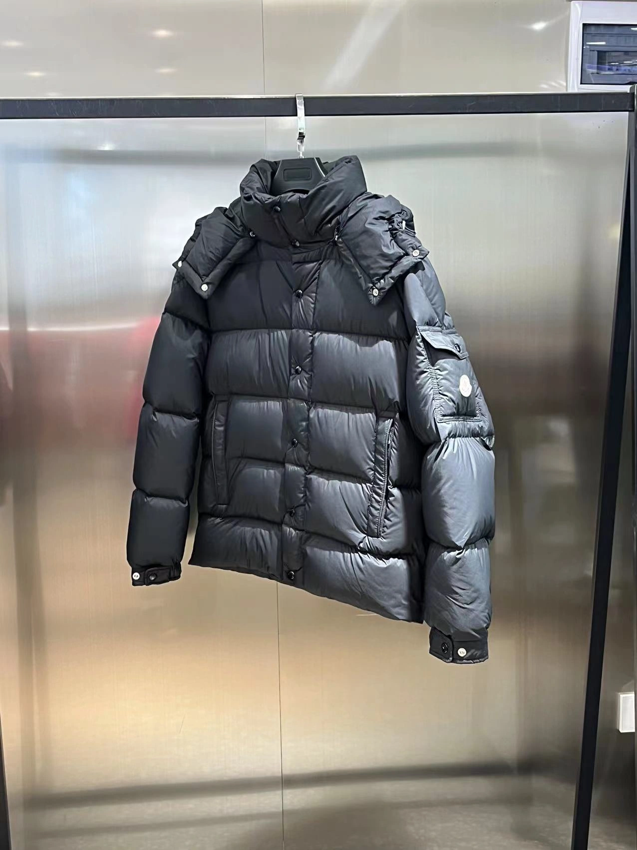 Exact replica Moncler Down Jackets
