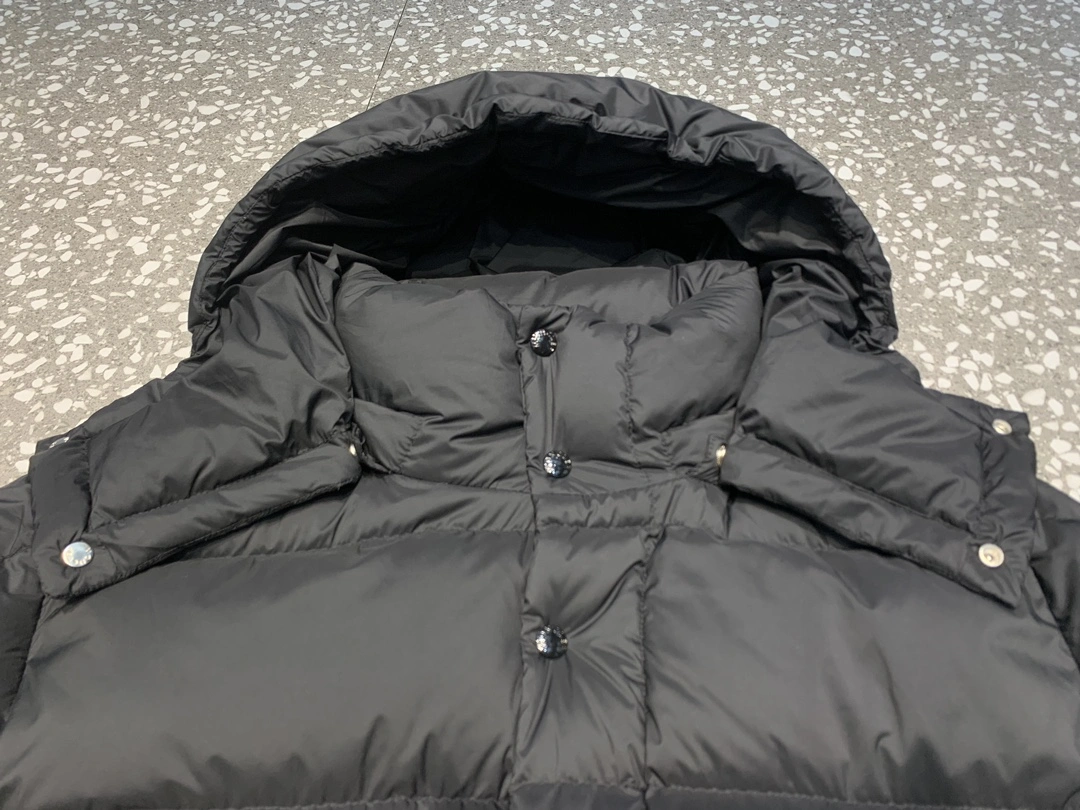 Exact replica Moncler Down Jackets
