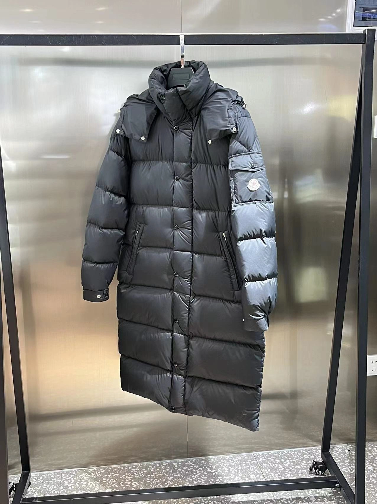 1:1 copy Moncler Down Jackets
