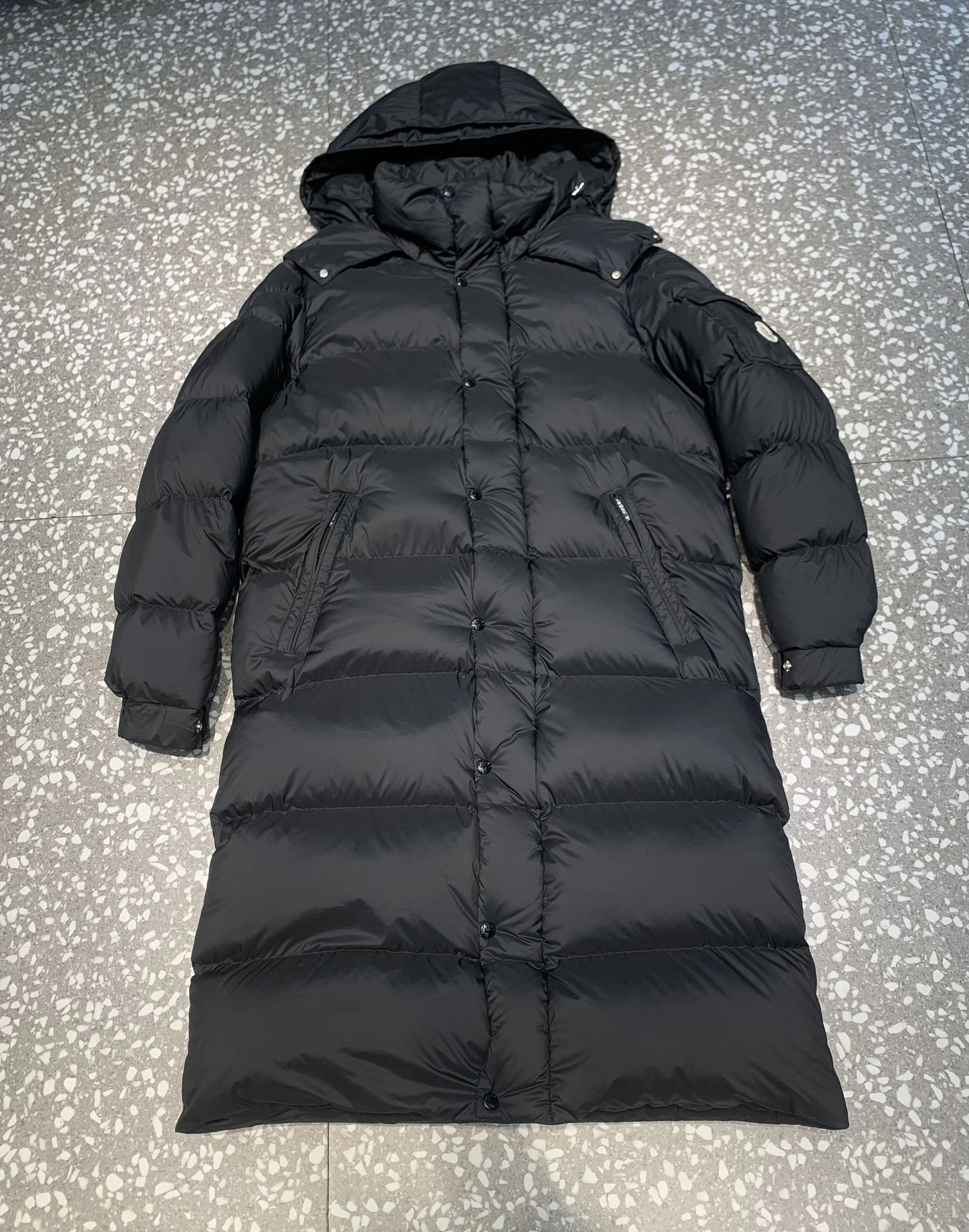1:1 copy Moncler Down Jackets