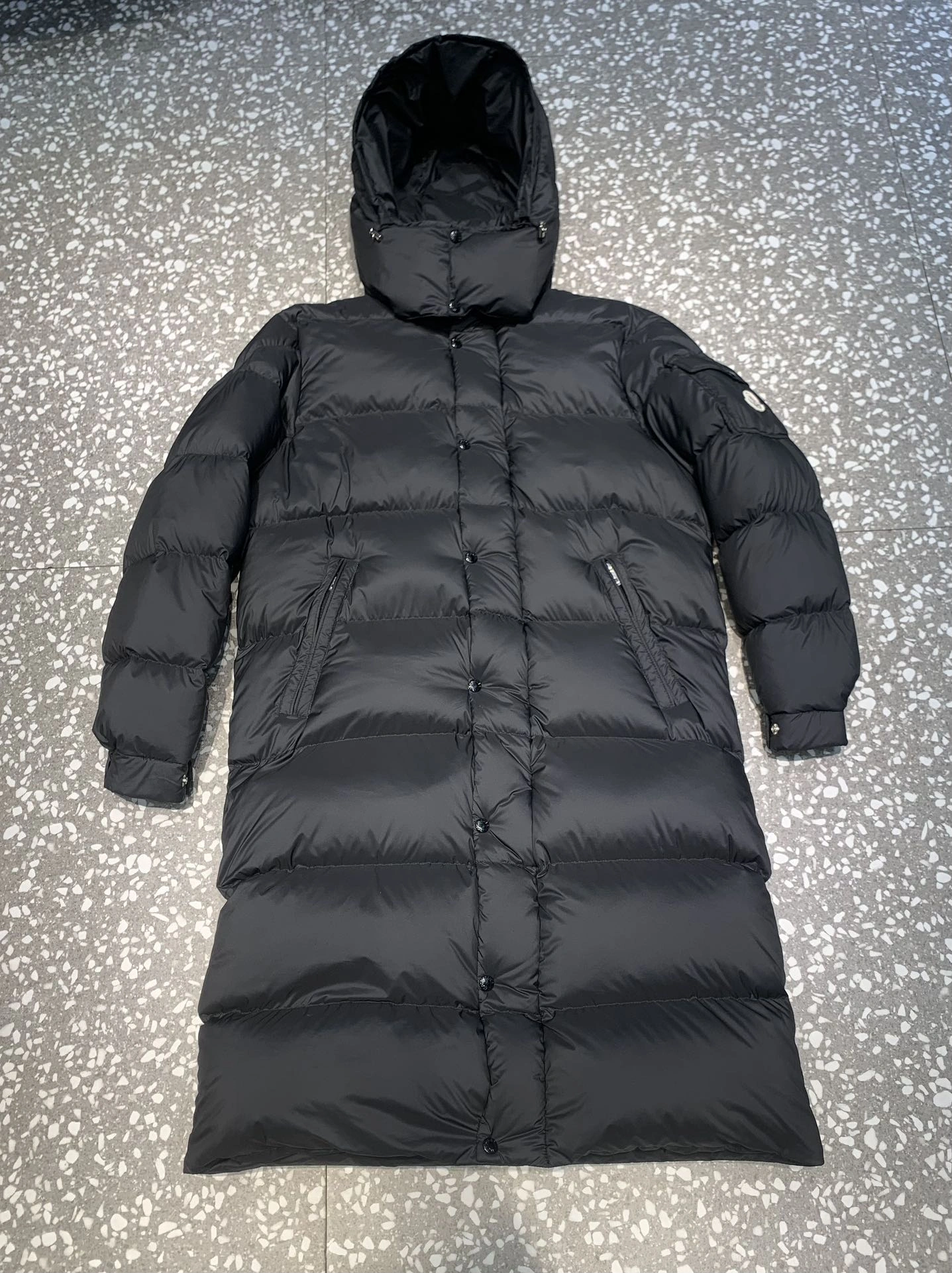 1:1 copy Moncler Down Jackets