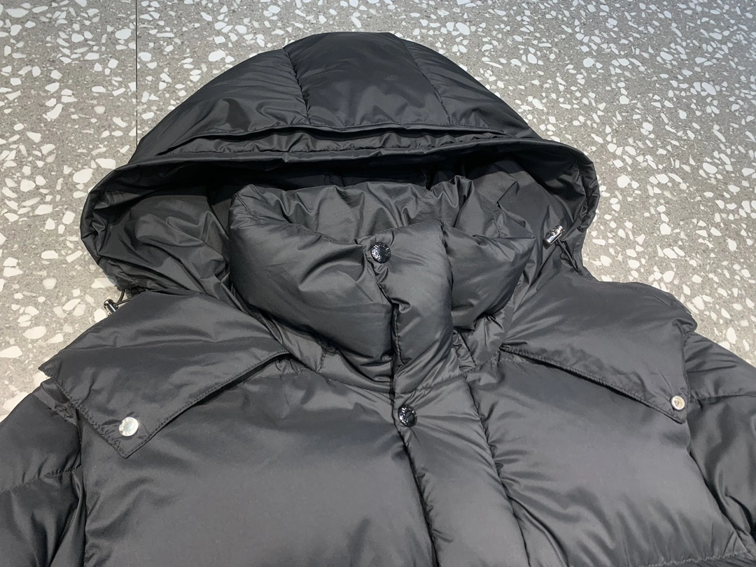 1:1 copy Moncler Down Jackets
