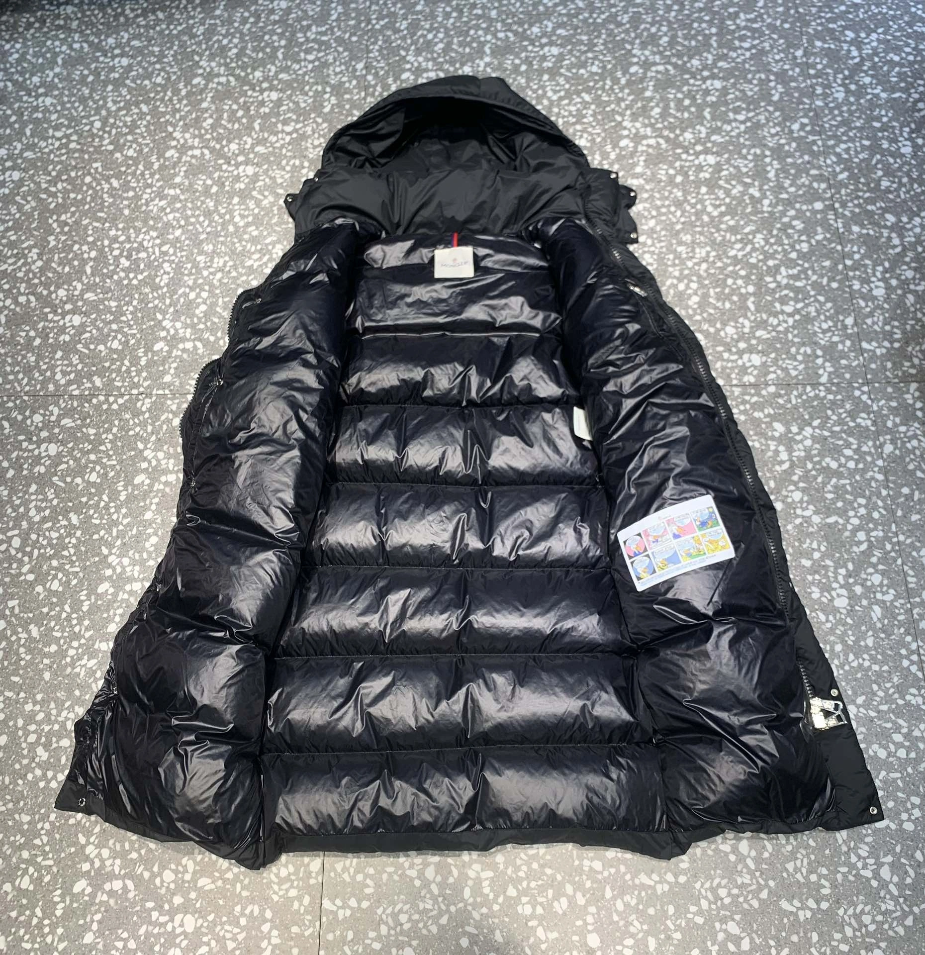 1:1 copy Moncler Down Jackets
