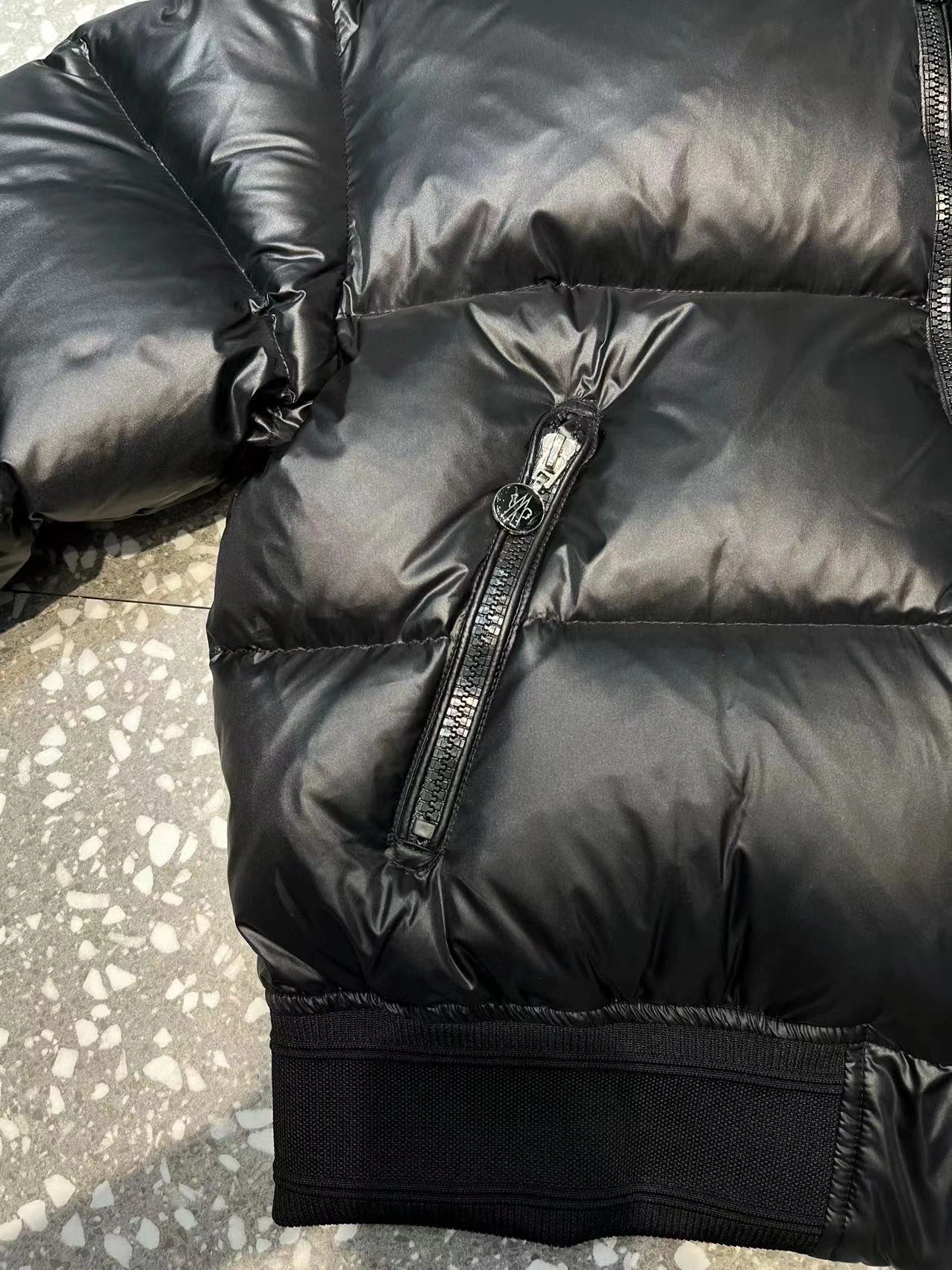 1:1 copy Moncler Down Jackets