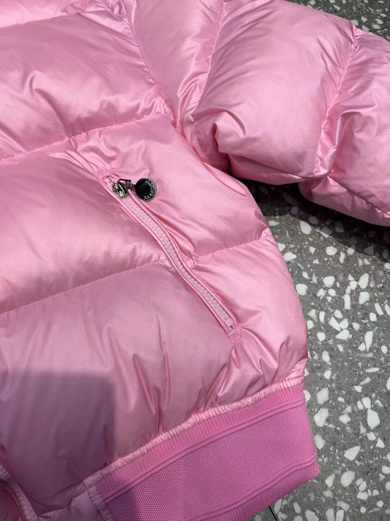 Top mirror Moncler Down Jackets