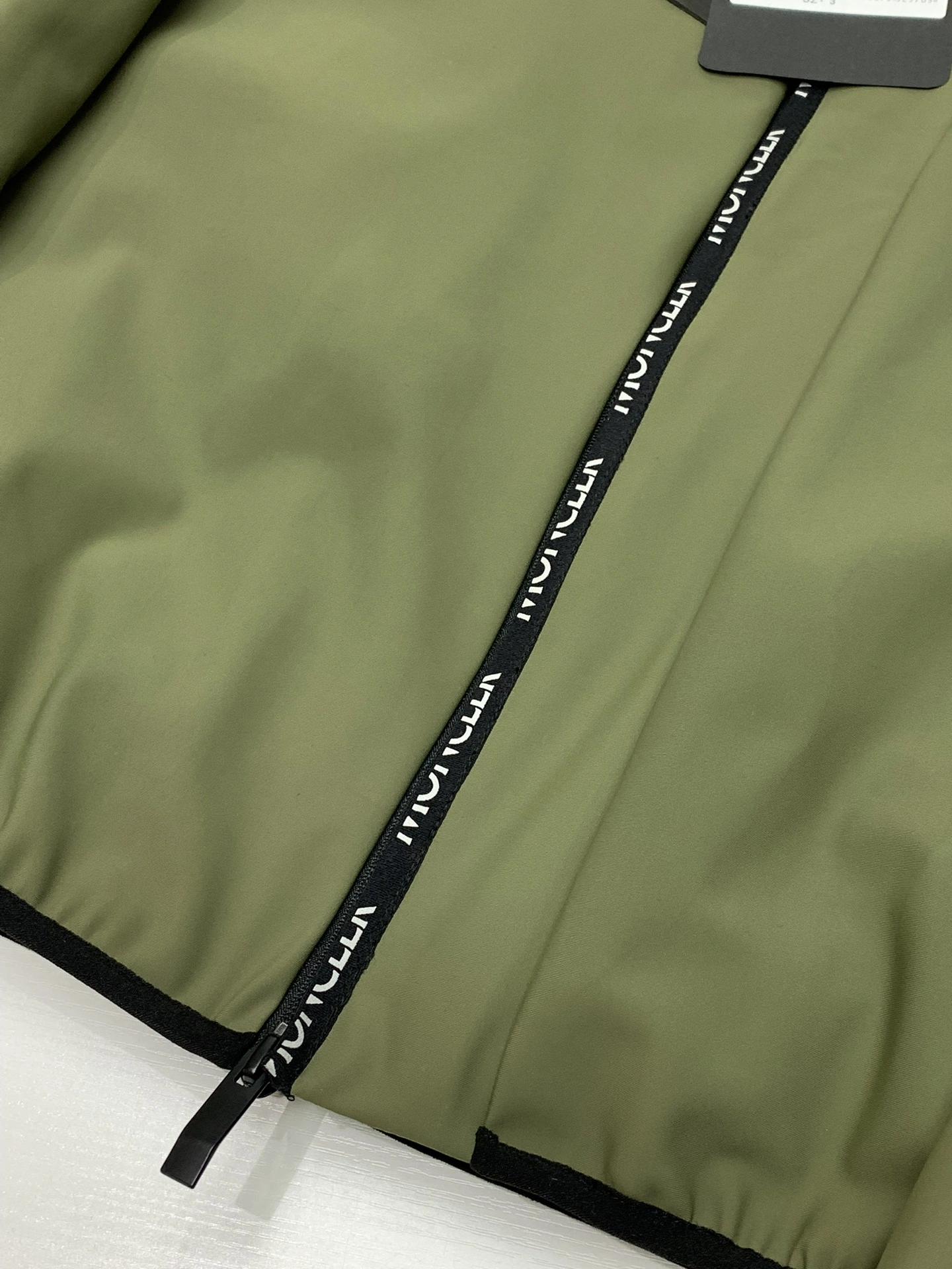 Bargain Moncler Down Jackets