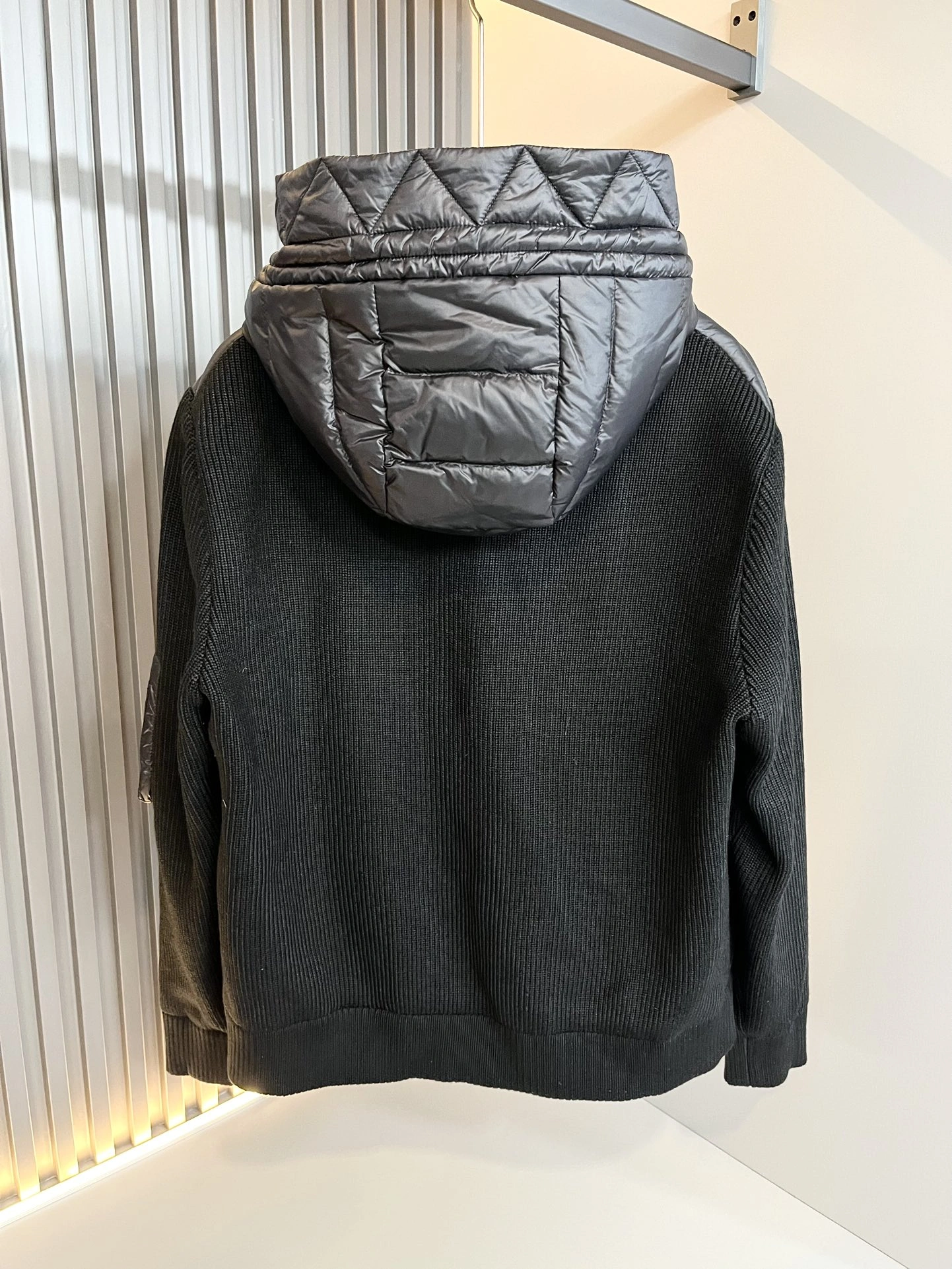 Official Moncler Down Jackets
