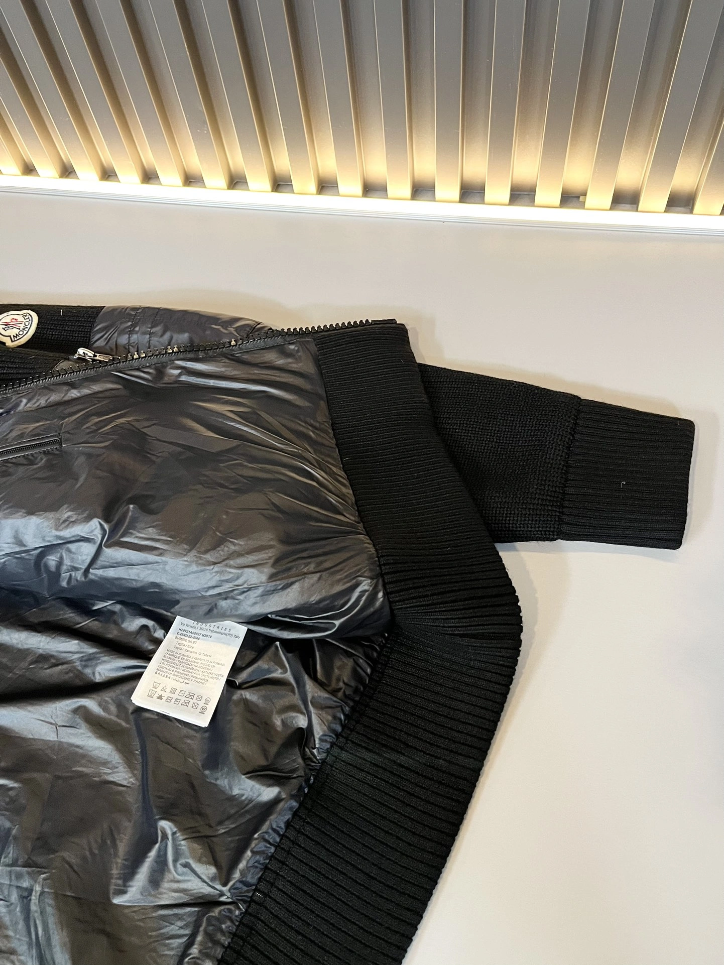 Official Moncler Down Jackets